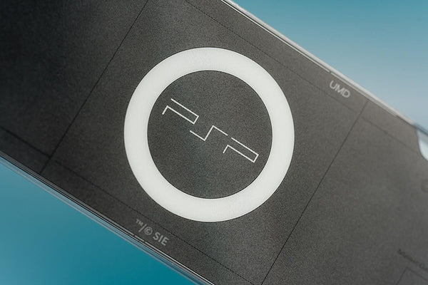 PlayStation PSP (PlayStation Portable) Rattle Acrylic Keychain - Black ...